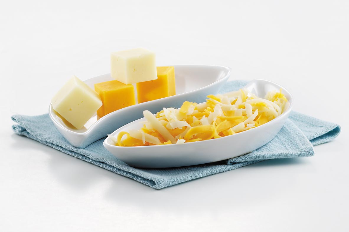 Why are some cheeses yellow and some white ? | Canadian Goodness