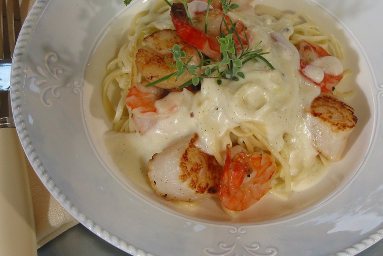 Seafood sauté with vanilla Mornay sauce | Canadian Goodness