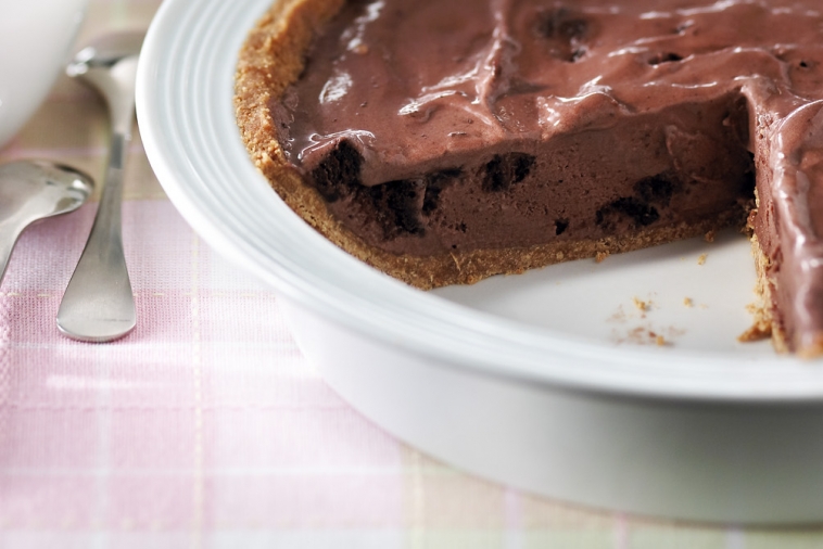 Sinful Brownie Ice Cream Pie with Decadent Chocolate Sauce | Canadian ...