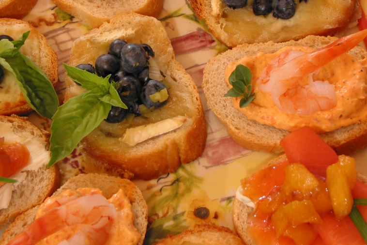 St-Honoré Canapés with Blueberries | Canadian Goodness