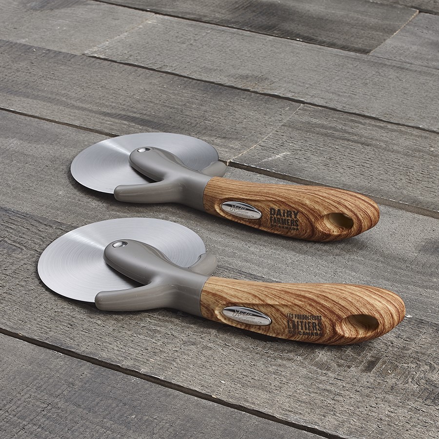 Pizza Cutter | The Blue Cow Shop | Dairy Farmers of Canada
