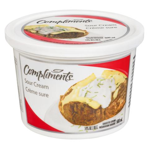 Compliments Sour Cream 14% M.F. 500ml | Canadian Goodness