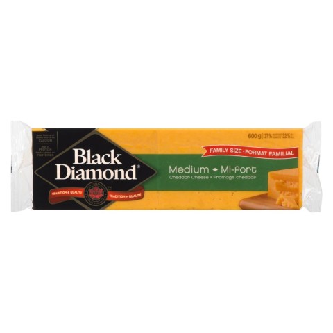 Black Diamond Medium Coloured Cheddar 600g | Canadian Goodness