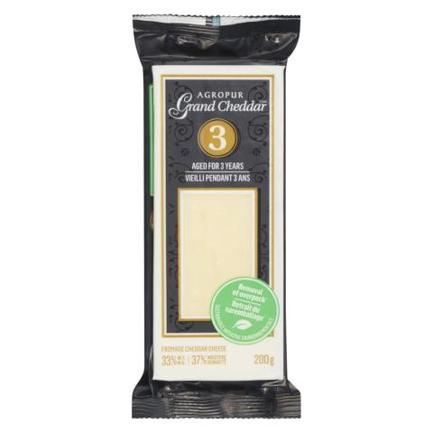 Agropur Signature Grand Cheddar Aged 3 Years 200g | Canadian Goodness